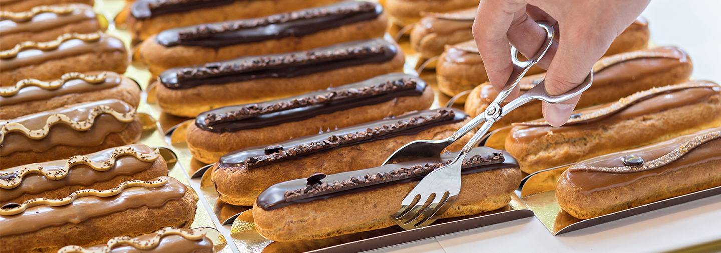 Eclairs, pastries in Paris - La Maison du Chocolat